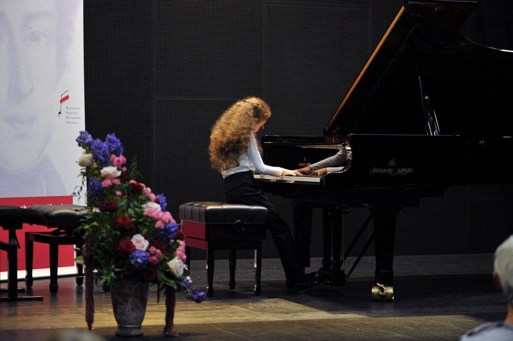 Arielle Beck – Pianiste – Artistes en Action